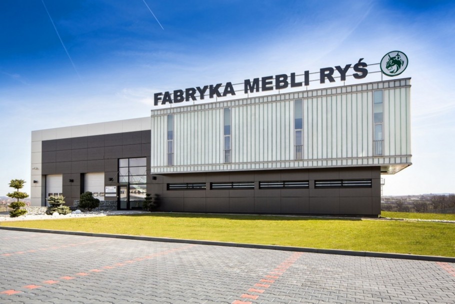 PRACA- FABRYKA MEBLI